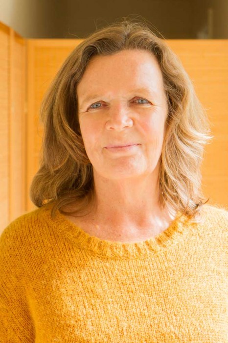 243. Linda Clair - Buddha at the Gas Pump